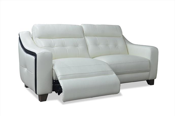 The La Z Boy Oslo Recliner Suite at Frank Knighton